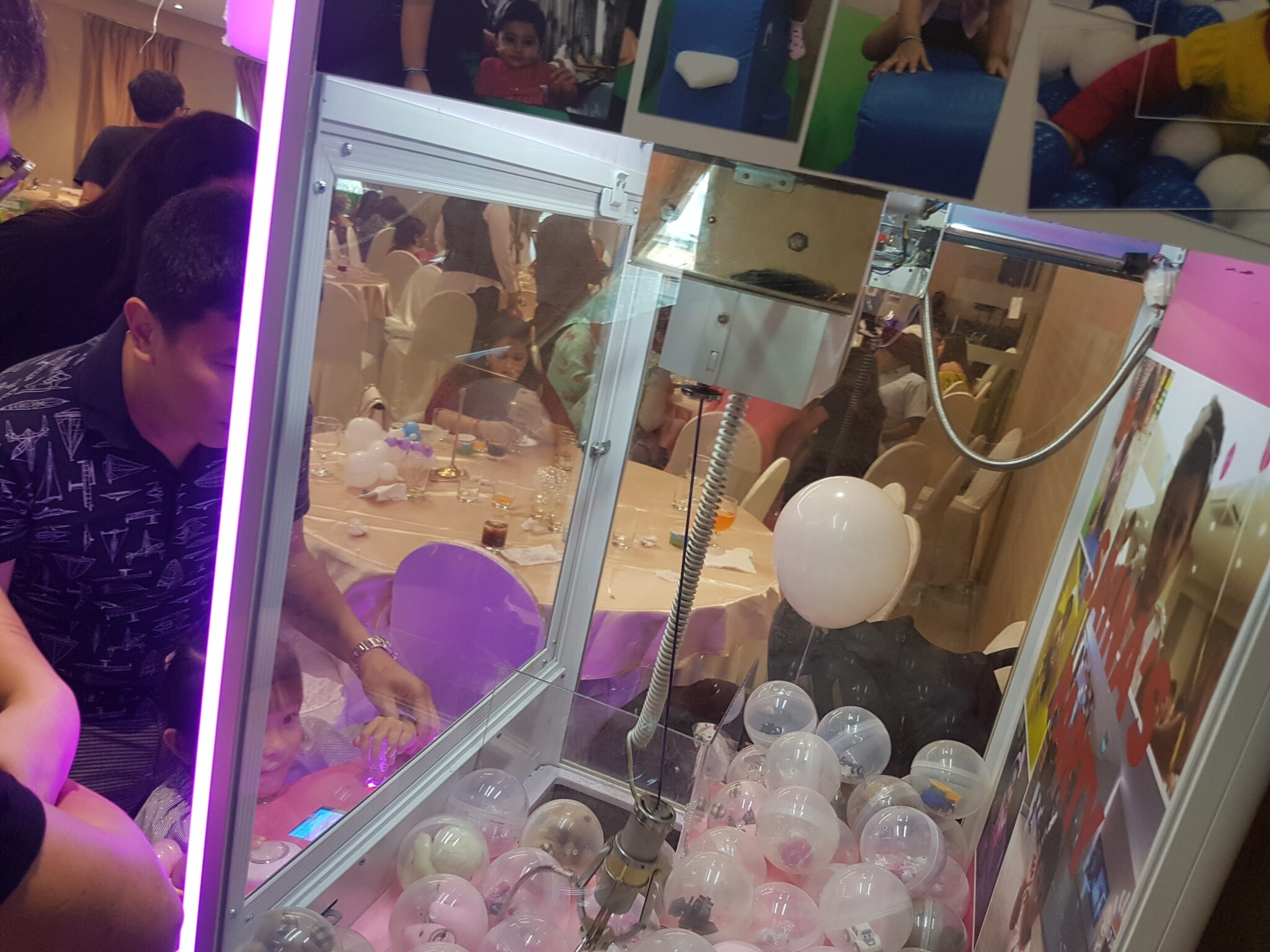 Singapore Arcade Claw Machine Rental for Events and Kids Party
