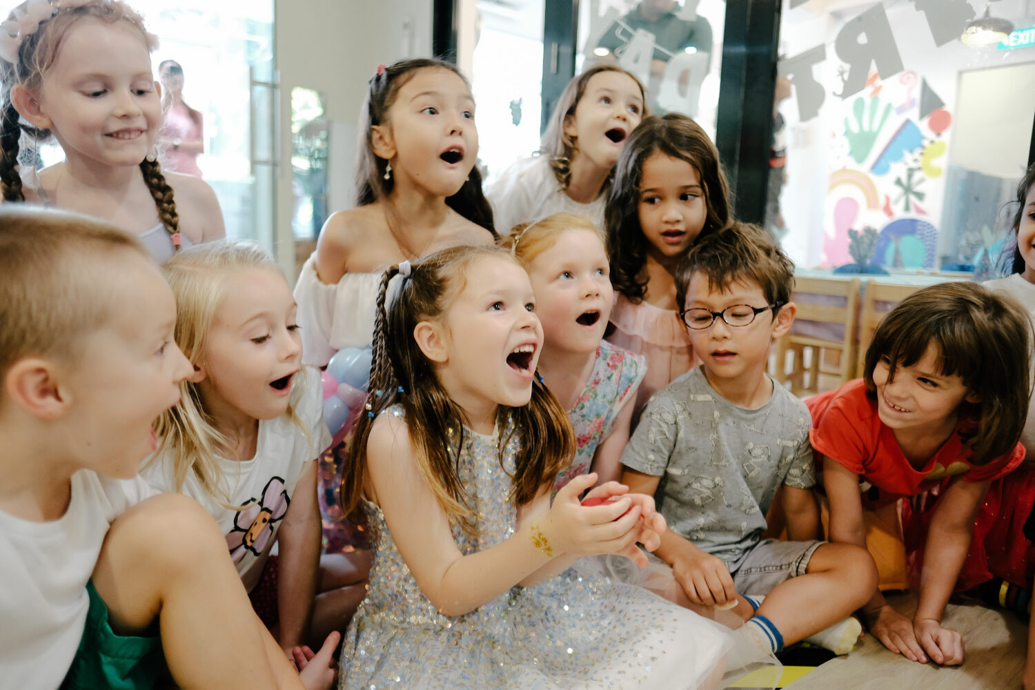 How to Throw a Memorable Kids Party on a Budget! - JellyBean Party